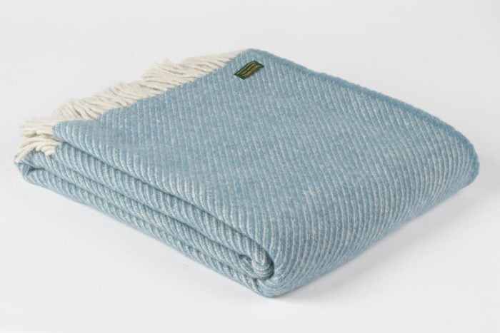 Tweedmill Wollen Plaid lichtblauw | Dekentje.nl